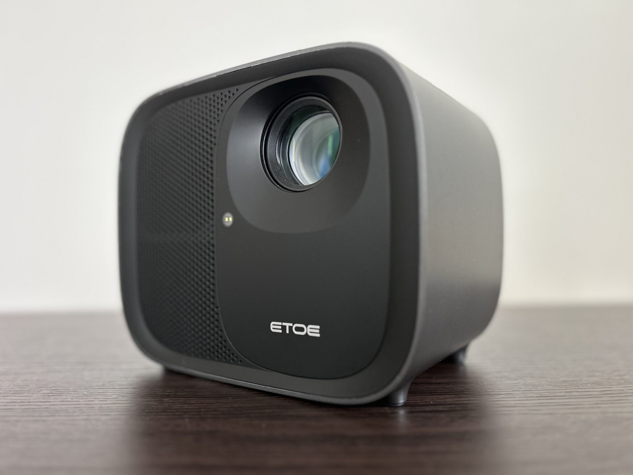 【HDR10対応の格安機】ETOE プロジェクター E3 Proを徹底レビュー【NETFLIX認定機】