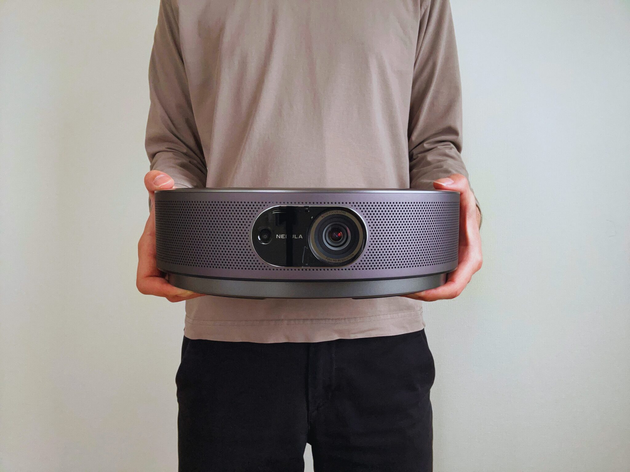 【音も映像も美しい】Anker Nebula Cosmosを徹底レビュー【プロジェクターオタクが魅力を解説】】