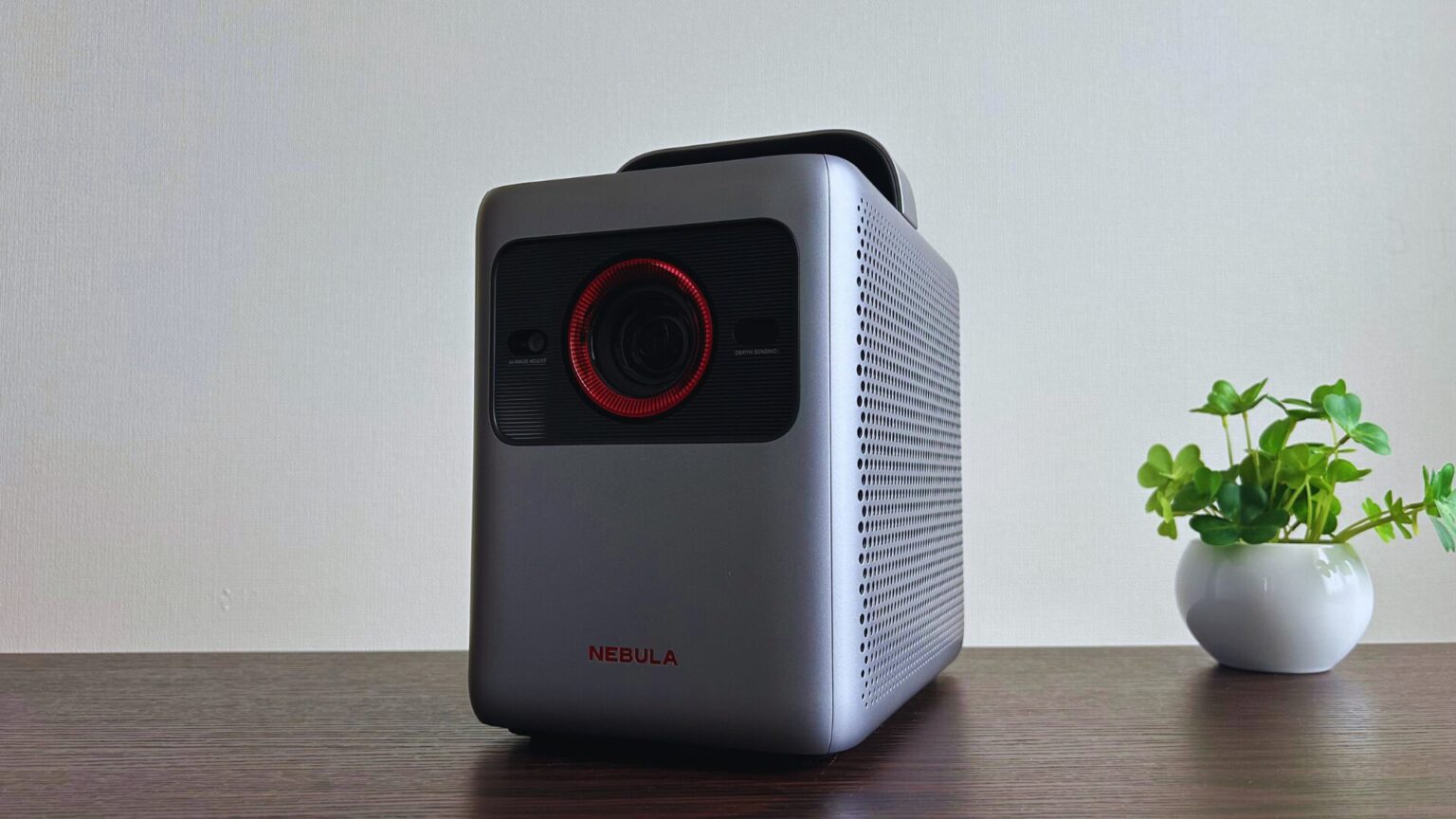 【レーザー＋LED光源搭載の最新機】Nebula Cosmos 4K SEをオタクが徹底レビュー