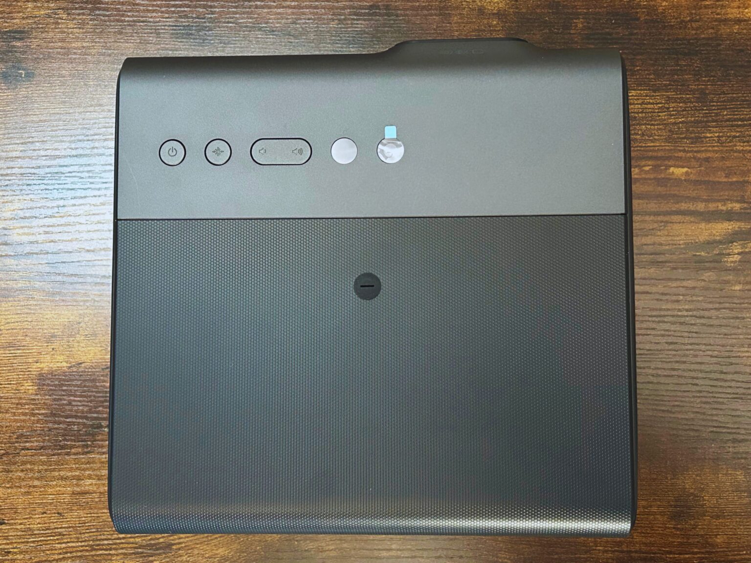 【プロジェクターオタクが徹底レビュー】BenQ GP520は4K入門機に最適【ゲームも低遅延！】